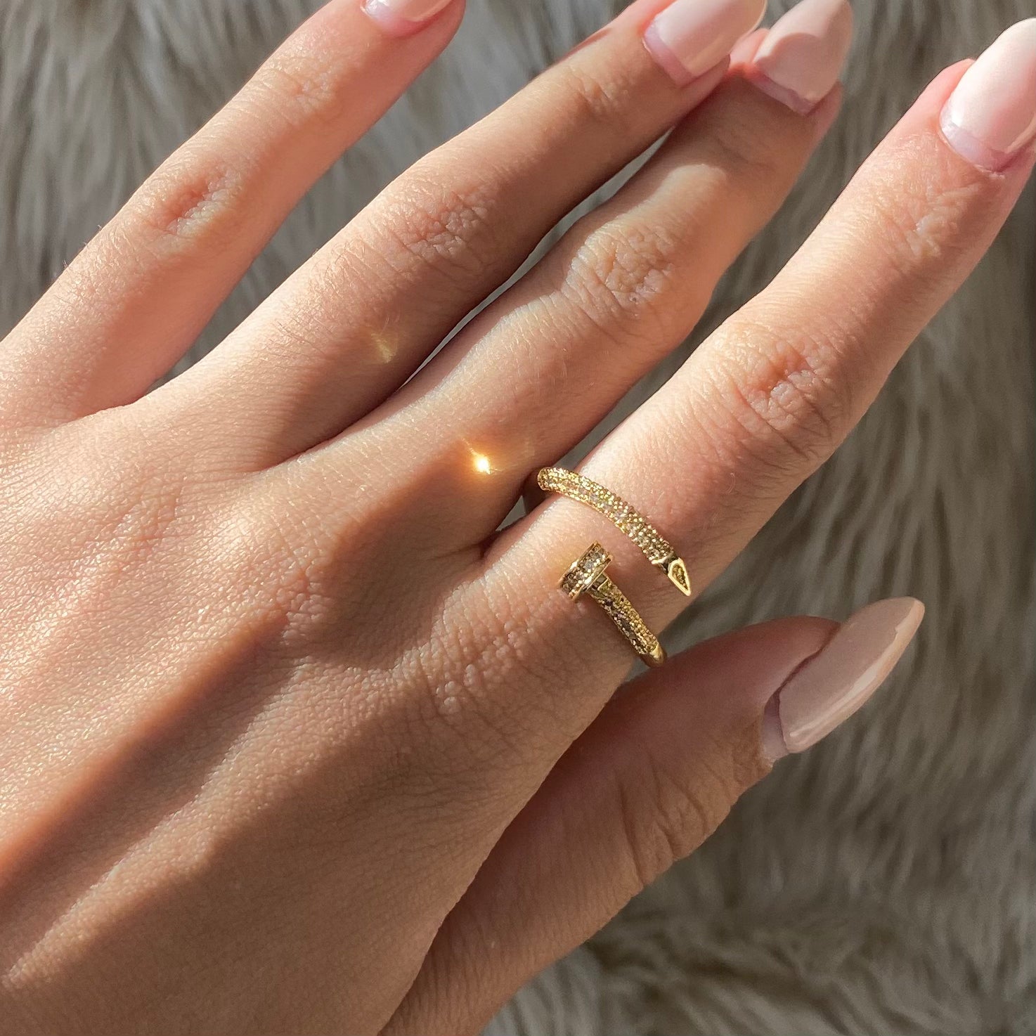 Icy Screw Ring – Ocean Creations